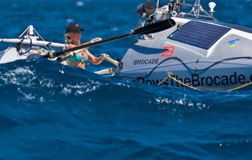 Roz Savage rowing across the Pacific from San Francisco to Honolulu ...
