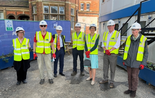 Meet the Builder - University College Oxford (Univ) - Univ